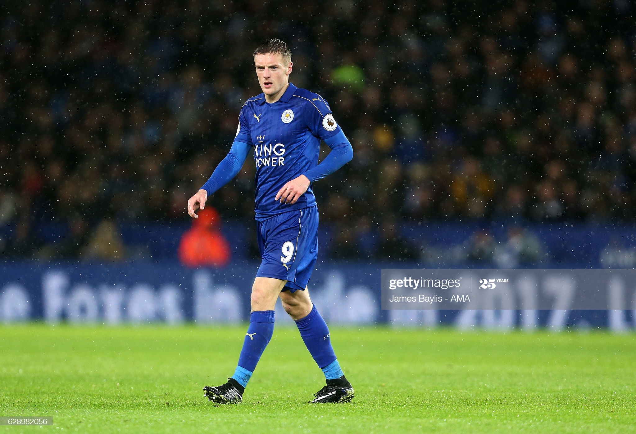 Jamie Vardy Match Worn Leicester City Shirt & Shorts Premier League ...