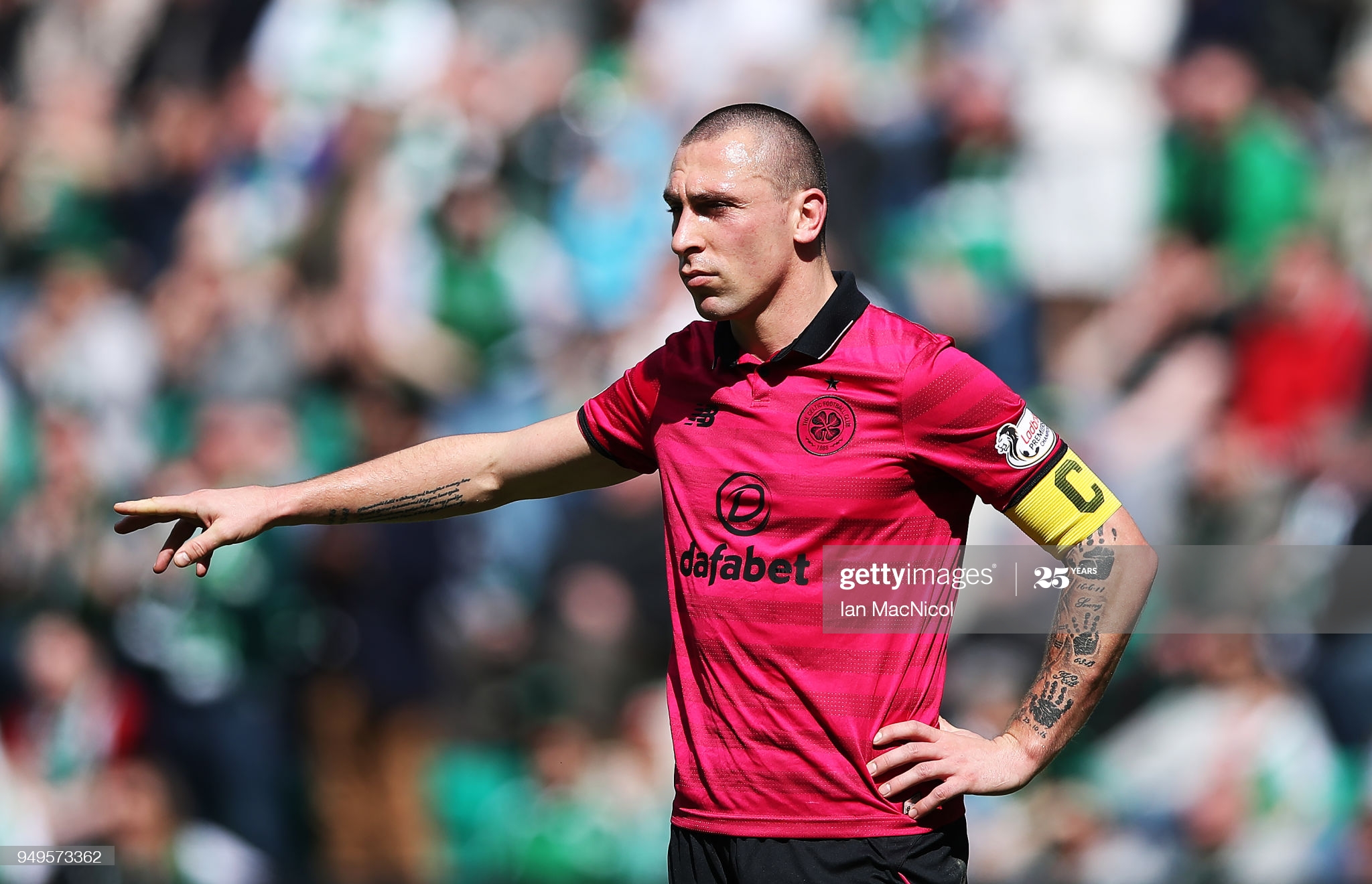 Scott Brown Match Worn Celtic F.C Scottish Premier League Shirt 2017 ...