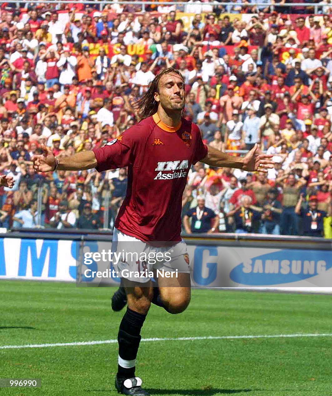 Gabriel Batistuta Match Worn Roma Shirt 2000 - 2001 Season - Golden ...